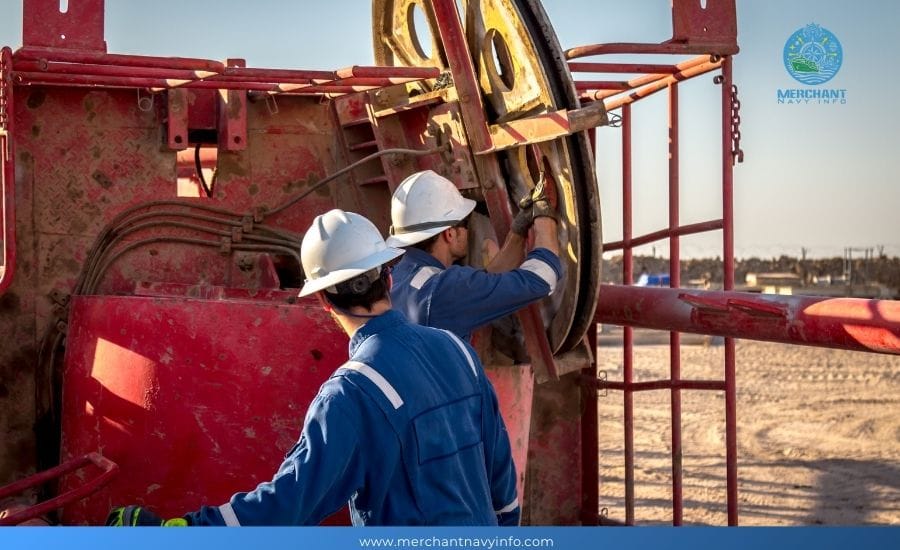 A Look At Life On An Oil Rig - Explained -Merchant Navy Info